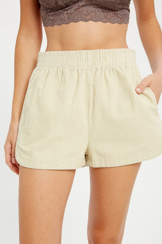 Natural Wonder Cord Short – ROBBIE + CO.